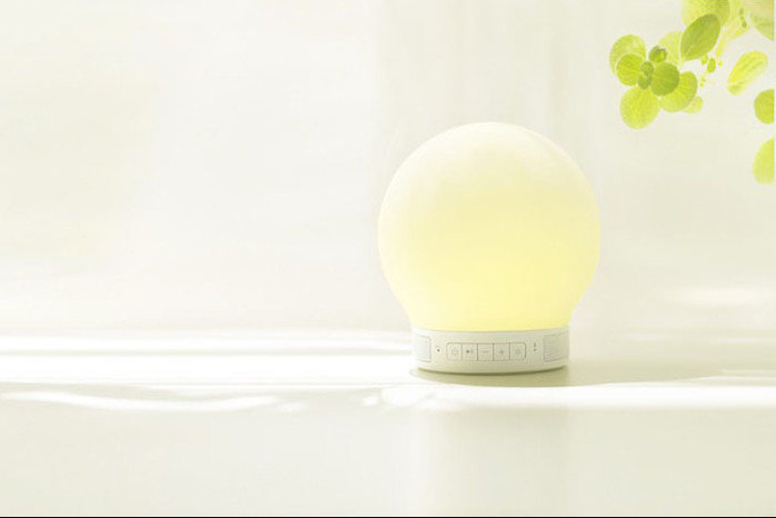 多彩な LED 屋外の ブルートゥース のスピーカー手は拡声器付き電話、APP 制御によって放します