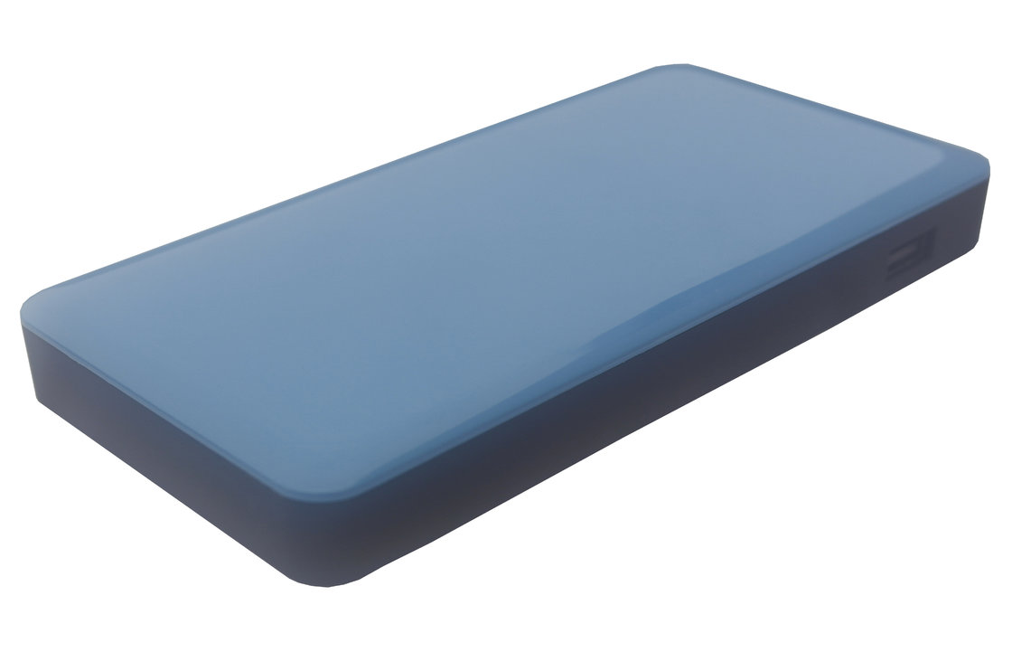 ガソリン/ディーゼル トラックのための密集した 5400mAh 携帯用力銀行車のジャンプの始動機