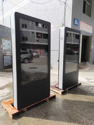 Dedi quiosco del LCD de la publicidad al aire libre de la pantalla táctil del sistema de Android del alto brillo del soporte del piso de 65 pulgadas
