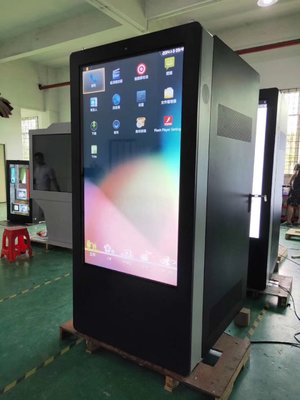 Dedi quiosco del LCD de la publicidad al aire libre de la pantalla táctil del sistema de Android del alto brillo del soporte del piso de 65 pulgadas
