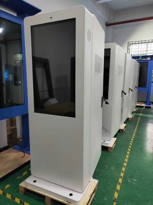 Liendres verticales de la alta resolución 2500 del quiosco de la pantalla LCD táctil para el turismo