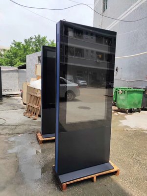 El LCD exhibe la instalación fácil de alta resolución 1920*1080 de las muestras al aire libre del quiosco