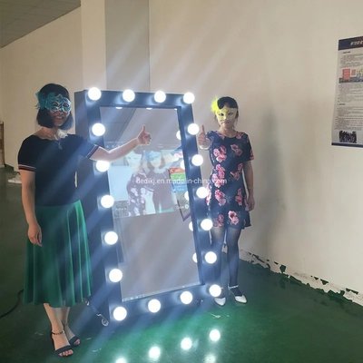 Exhibición del LCD del espejo de Selfie Photobooth de 43 pulgadas, monitor mágico del espejo teledirigido