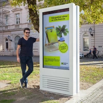 La señalización al aire libre impermeable WiFi 3G del LCD Digital modificó funcional para requisitos particulares multi