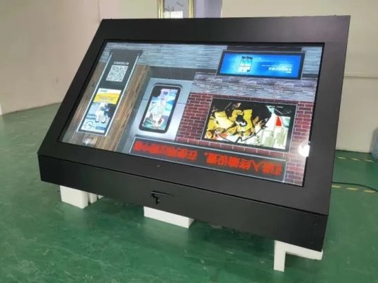 Wall Mounted Outdoor LCD Digital Signage 55 Inch 1920*1080 Resolution Wide View Angle