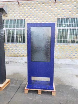 Floor Standing Outdoor Digital Advertising Screens 32 Inch 2000cd/m2 Brightness