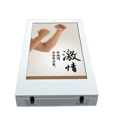 2000cd/m2 Brightness Outdoor LCD Digital Signage 55 Inch IP55 Wide Viewing Angle
