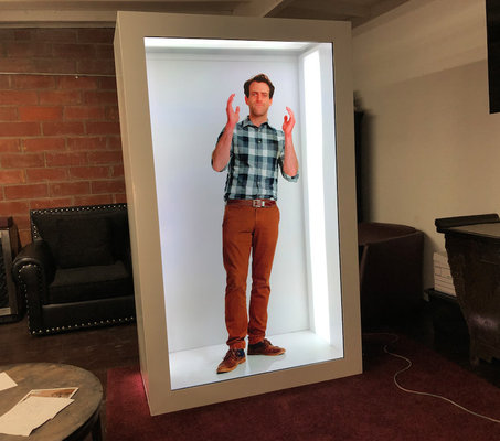 Escaparate transparente de la pantalla LCD táctil de la chapa 86 pulgadas para hacer publicidad