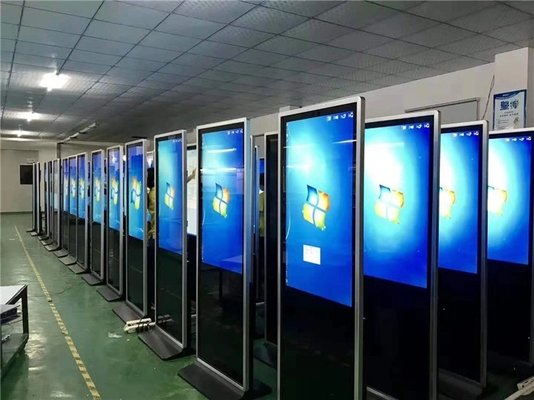 Señalización independiente vertical de Digitaces de la pantalla táctil soporte del piso de 43 pulgadas garantía de 1 año