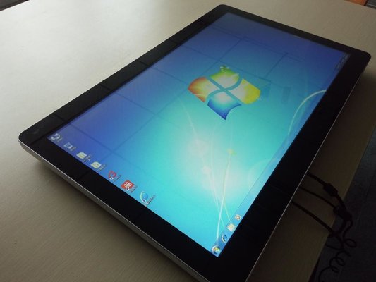 43 Inch Digital Kiosks Touch Screen High Definition 1920*1080 1 Year Warranty