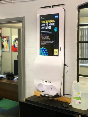 monitor independiente de la publicidad de la señalización de Digitaces del brillo 350cd/㎡ 21,5 pulgadas