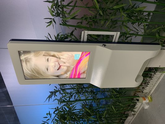 monitor independiente de la publicidad de la señalización de Digitaces del brillo 350cd/㎡ 21,5 pulgadas