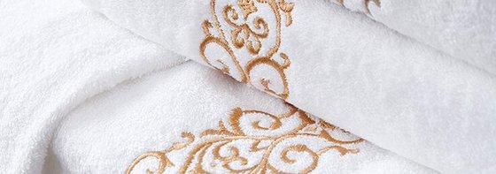 Top Grade White Embroidered Bath Towels Ultra Soft Hotel bath towels