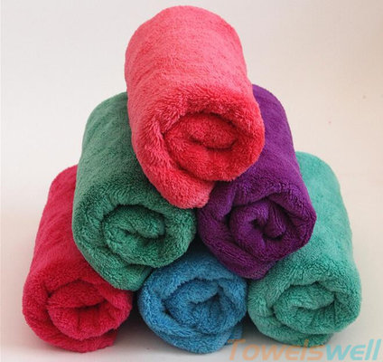 Microfiber Coral Velvet Bath towels Scratch-Free, Machine Washable.