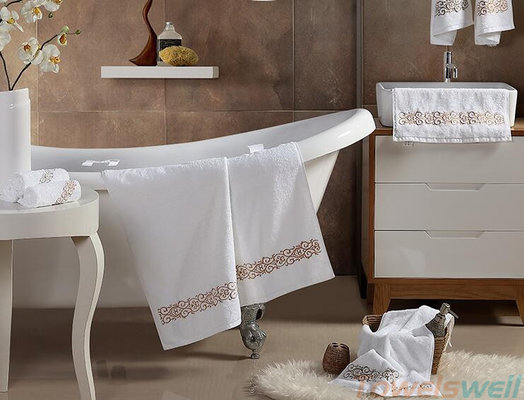 Lint Free Ultra Soft  Drying fast Super Absorbent Embroidered Bath Towels