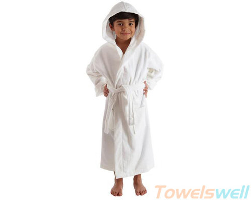 Toddler Bathrobe Lint Free, Ultra Soft, Durable, Scratch-Free, Machine Washable.