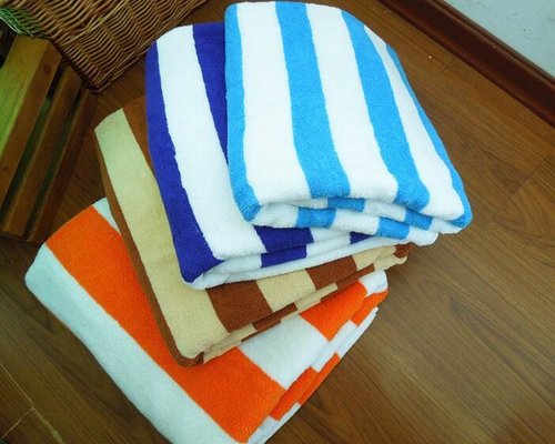 Chevron Beach Towels Lint Free, Ultra Soft, Durable, Scratch-Free, Machine Washable.