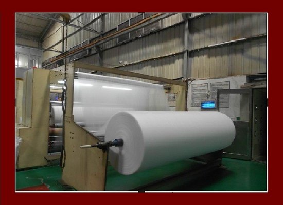 Agriculture / Medical Spunbond PP Non Woven Fabric Non-slip and Laminated 160cm - 320cm