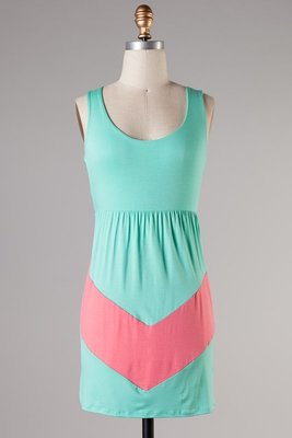 Colorful Round Neck Casual Womens Dresses / Ladies Chevron Print Dresses