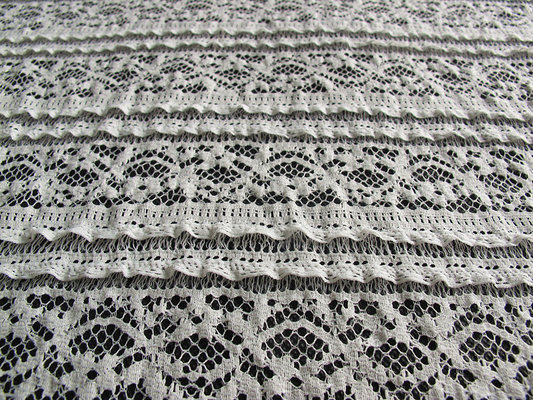 Stretch Lace 92% Nylon 8% Spandex Fabric , Beige Elastic Lace Trim CY-LW0220
