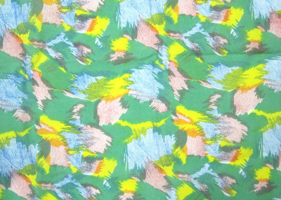 Beautiful PP Spunbond Printed Non Woven Fabric For Packaging Bags / Home Textile