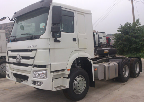low fuel consumption 336 HP SINOTRUK HOWO 6*4 tractor truck