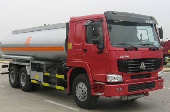 sinotruck howo 6x4 oil tanker trucks for sale