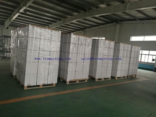 composite strap, polyester strap in transport/logistics packaging, fixing, warehousing etc