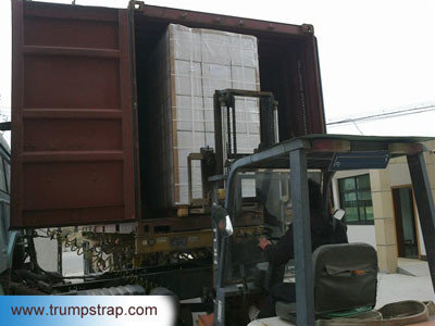 composite strap, cord strapping, woven strap in transport/logistics packaging