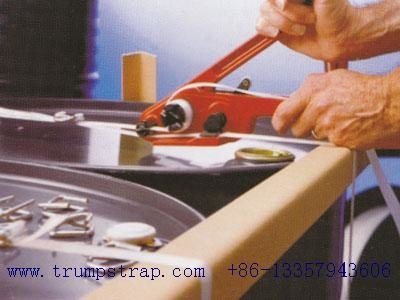 composite strap, polyester strap, cordstrap, lash webbing, dunnage bag, FIBC,woven strap in transport/logistics package