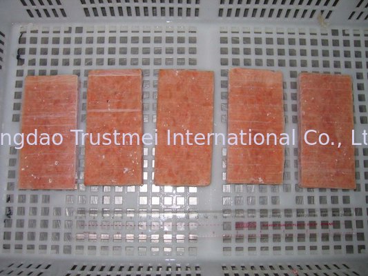 Frozen pink salmon block portions color P2+