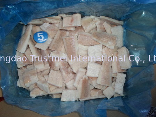 Pacific hake cubes 30g