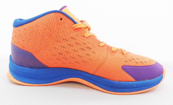 Lightweight Mens High Top Basketball Shoes Spike Running Shoes PU + Mesh