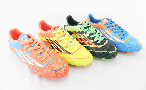 Colorful Outdoor Soccer Cleats With PU Upper/RB Outsole Cusotmized Brand Are Welcomed