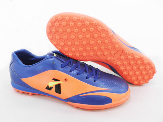 Fashionable Professional Soccer Indoor Shoes For Junior Boy Students