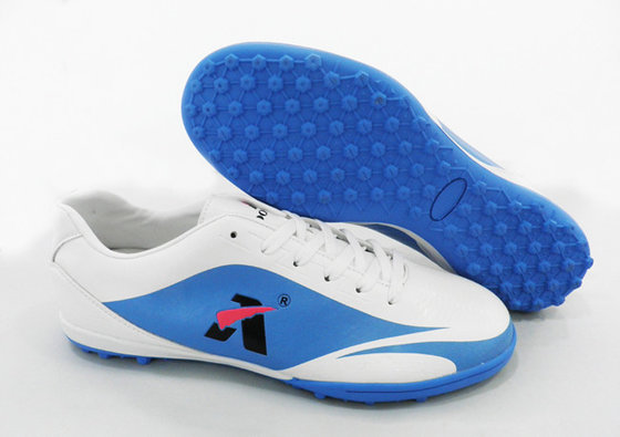 Fashionable Professional Soccer Indoor Shoes For Junior Boy Students
