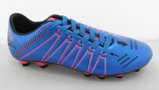 Fashionable Outdoor Soccer Shoes Lightweight Boys Soccer Cleats