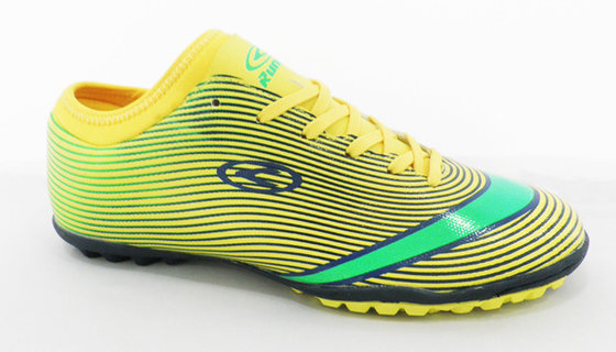 Breathable Lightweight Indoor Outdoor Soccer Shoes Cleats With Socks