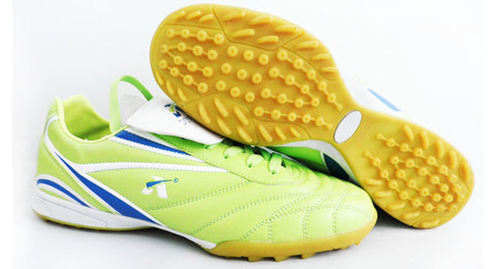 Yellow Customized Indoor Soccer Shoes Waterproof with Lightweight