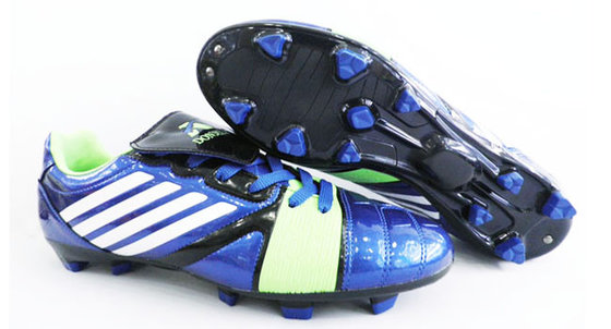Custom Made PU Outdoor Soccer Cleats With Blue Style For Mens