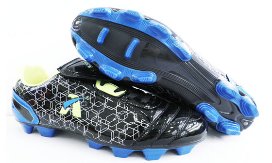Waterproof Outdoor Soccer Cleats For Firm Ground