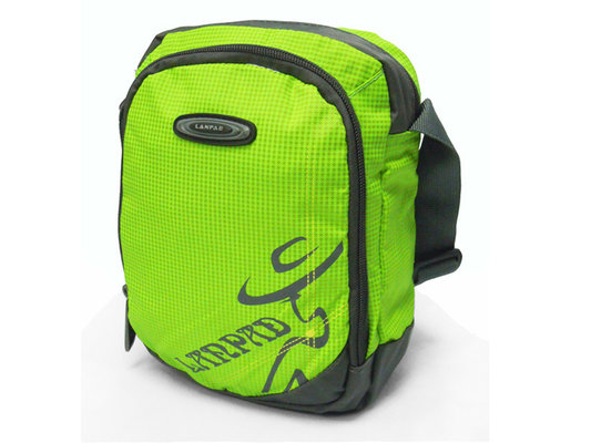 Green Shoulder Nylon Sports Bag For Men / Women / Children Outdoor