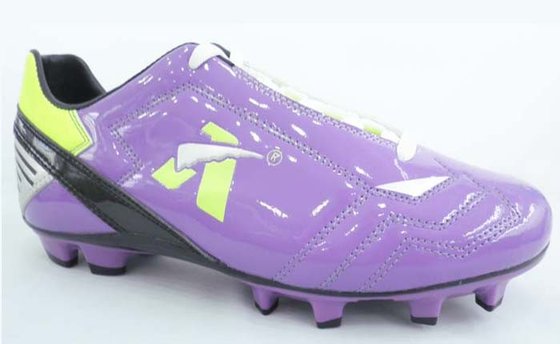 Customized Purple Wholesale Soccer Shoe Environmental for boys