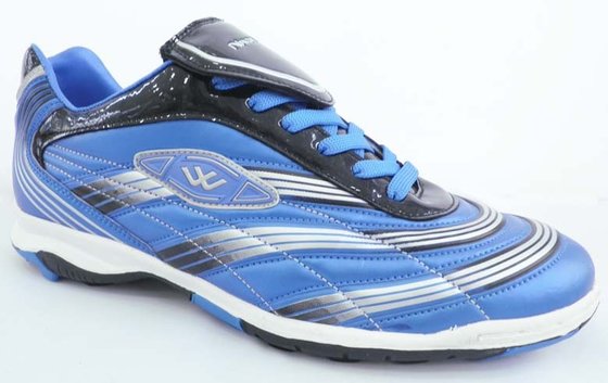 Popular Style Famous Brand Customized Logo Football Shoes With Different Designs