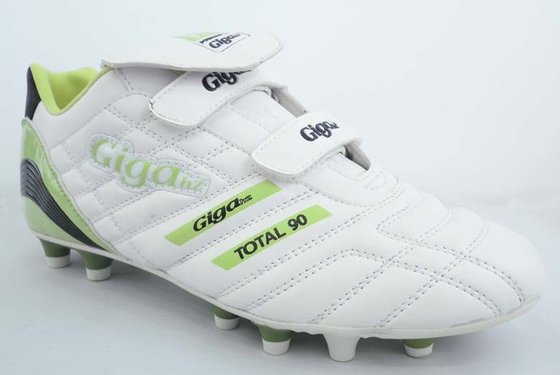 Customized Logo Popular Style Custom Made Outdoor Soccer Cleats