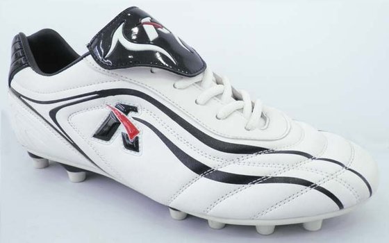 Custom Made White / Black / Red TPU Men's Soccer Shoe with Garment Leather Upper, Available in Sized of 40 to 46#