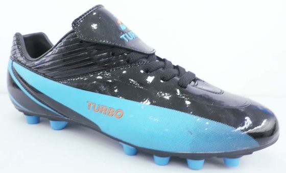 Stylish Indoor Outdoor Soccer Shoes With Customized Logo For Men/Women/Children