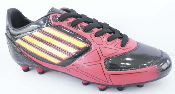 Buyer Label Custom Made Indoor Outdoor Soccer Shoes With Different colors