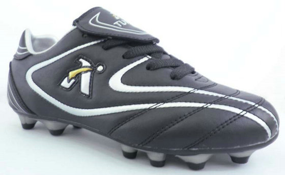 Buyer Label Different Colors Indoor Outdoor Soccer Shoes For Men/Women/Children From Size 30-46#