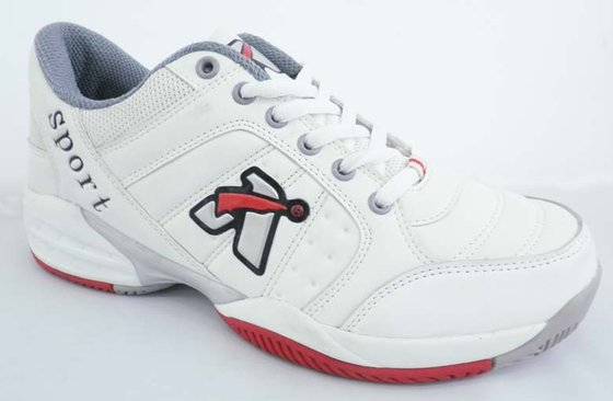 Lightweight fashionable Tennis Shoes for Men / Women / kids